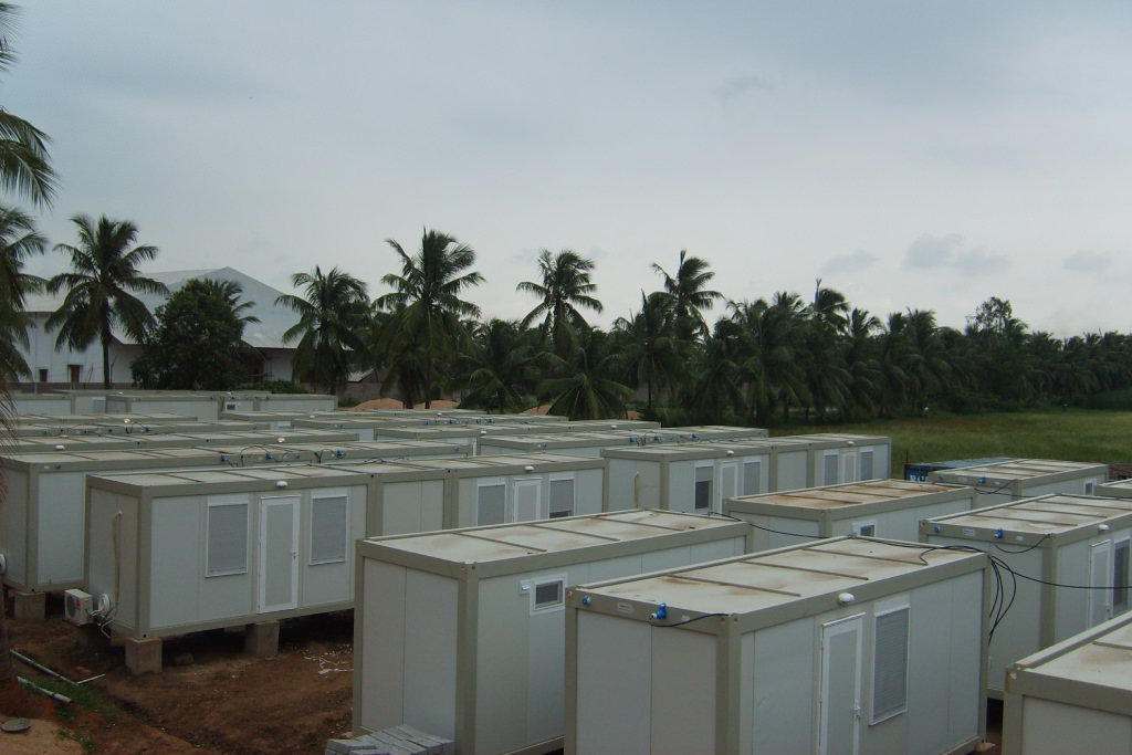 FLATPACKED MODULAR DEMOUNTABLE CONTAINERS. Teknikcon Living Containers